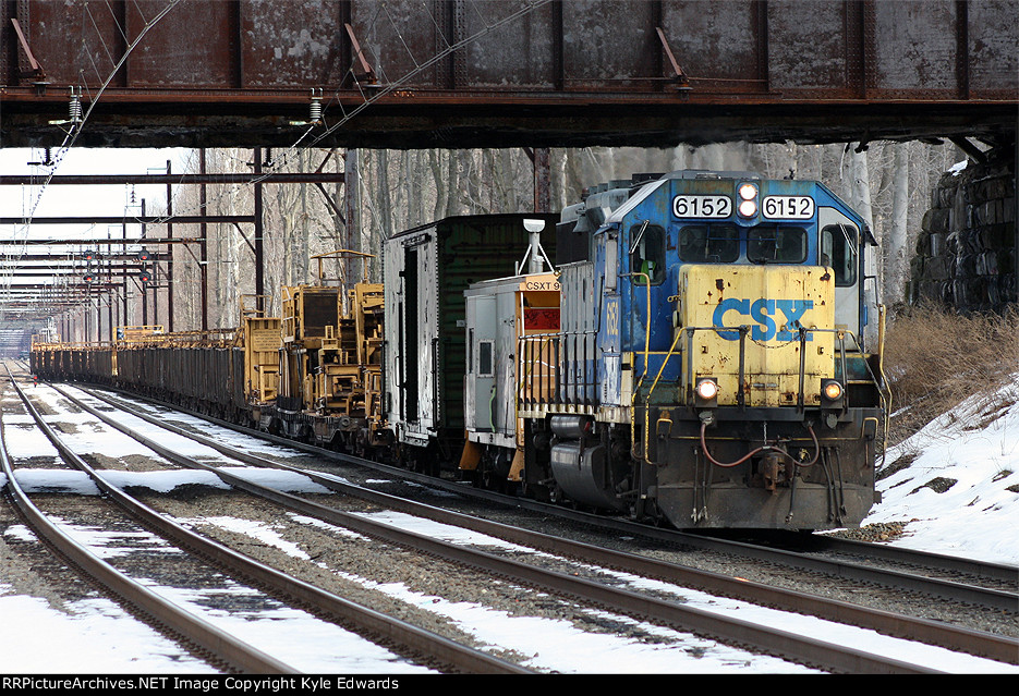 CSX GP40-2 #6152 on W011-01